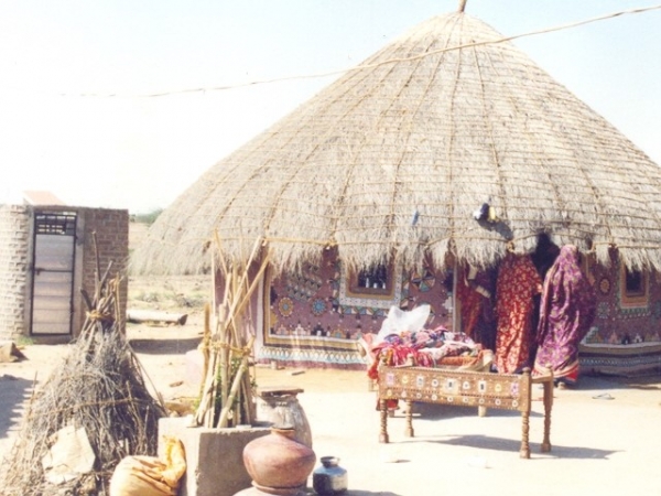 DECODING IDENTITY IN PRIMITIVE ARCHITECTURE - Foaid Designs